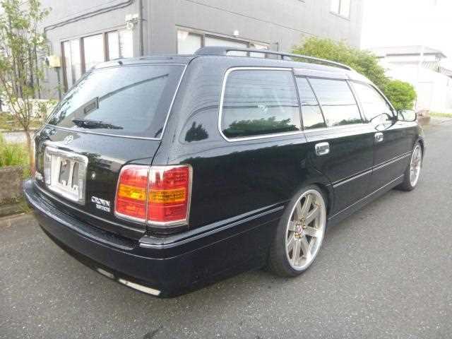 Used Toyota Crown Estate 2001 (72,000 km) - TCV (formerly Trade Car View)
