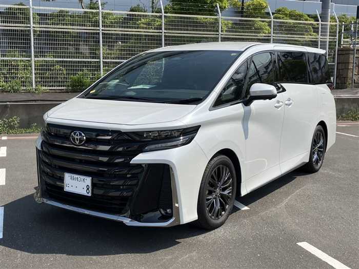 Used Toyota Vellfire 2023 Z Premier (7,000 km) - TCV (formerly Trade ...