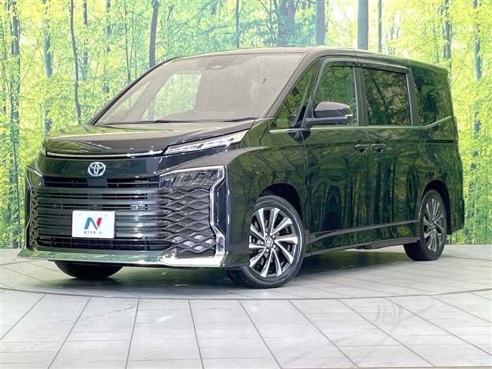 Used Toyota Voxy 2023 ハイブリッドS－Z (33,070 km) - TCV (formerly Trade Car View)