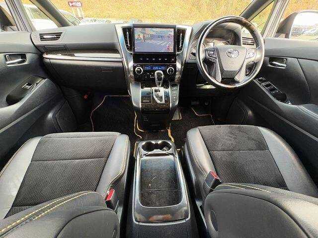 Used Toyota Vellfire 2017 . (47,000 km) - TCV (formerly Trade Car View)