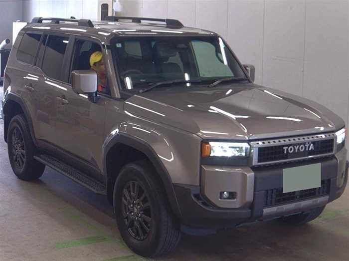 Used Toyota Land Cruiser 2024 250 VX (6,800 km) - TCV (formerly Trade ...